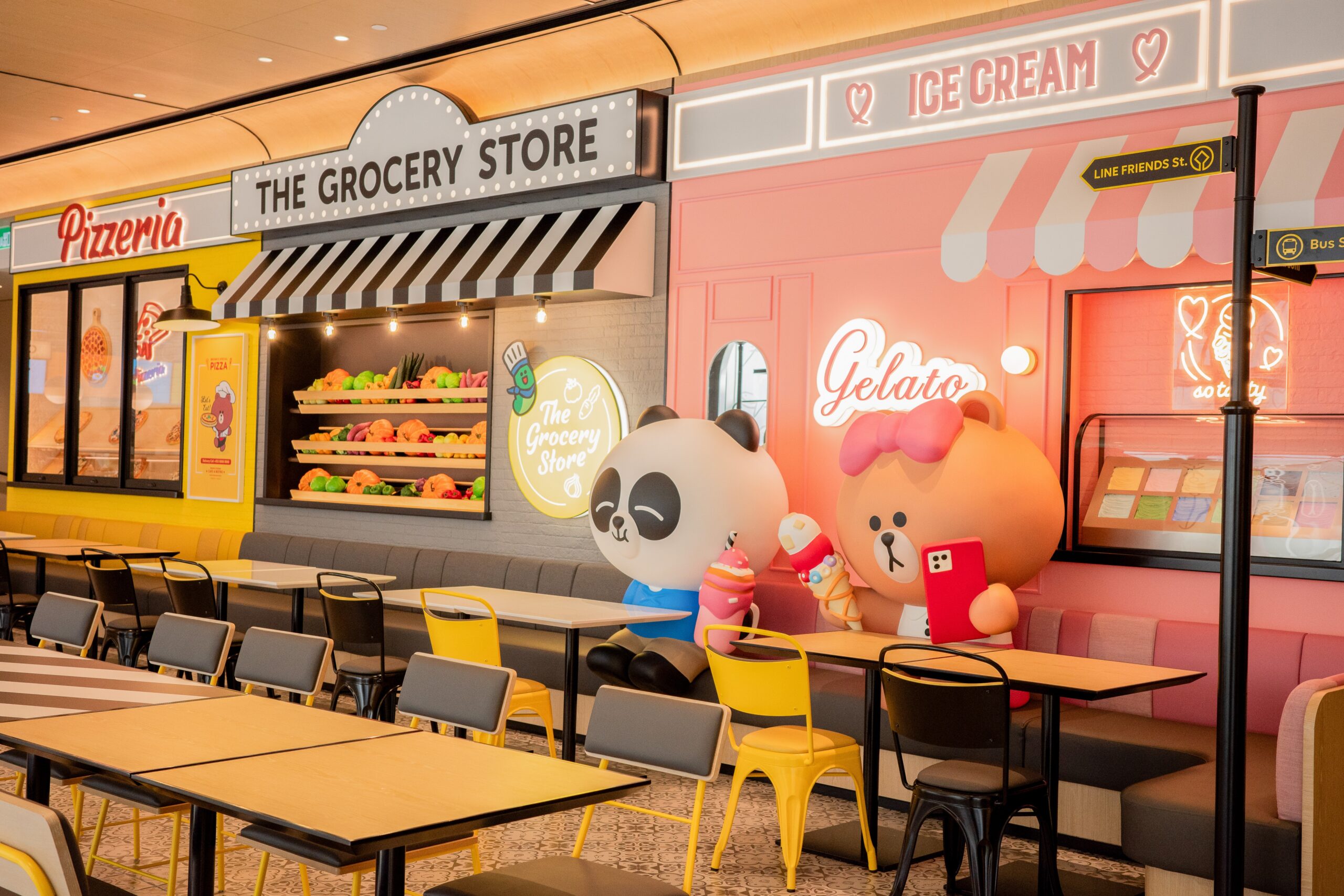 Lisboeta Macau LINE FRIENDS Themed Restaurant “BROWN & FRIENDS CAFE ...